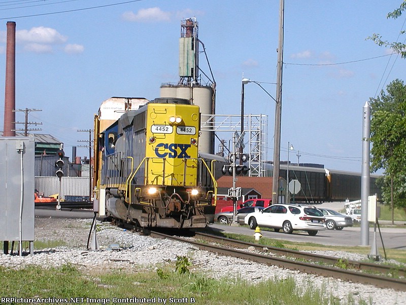 CSX 4452 H795